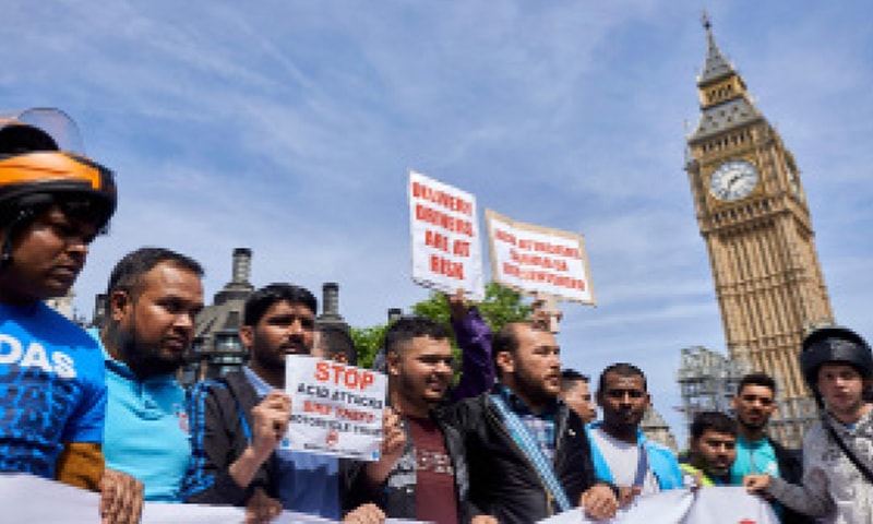 Fear spreads in London as acid attacks soar - World - DAWN.COM