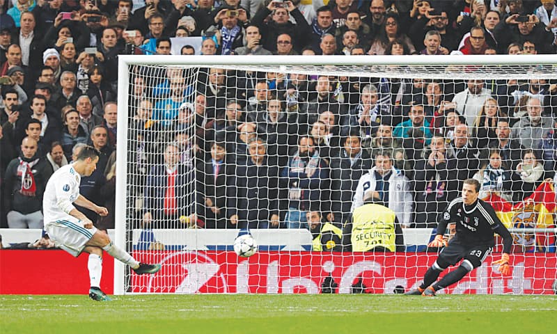 Late Ronaldo Penalty Keeps Real Madrid Alive Newspaper Dawn Com