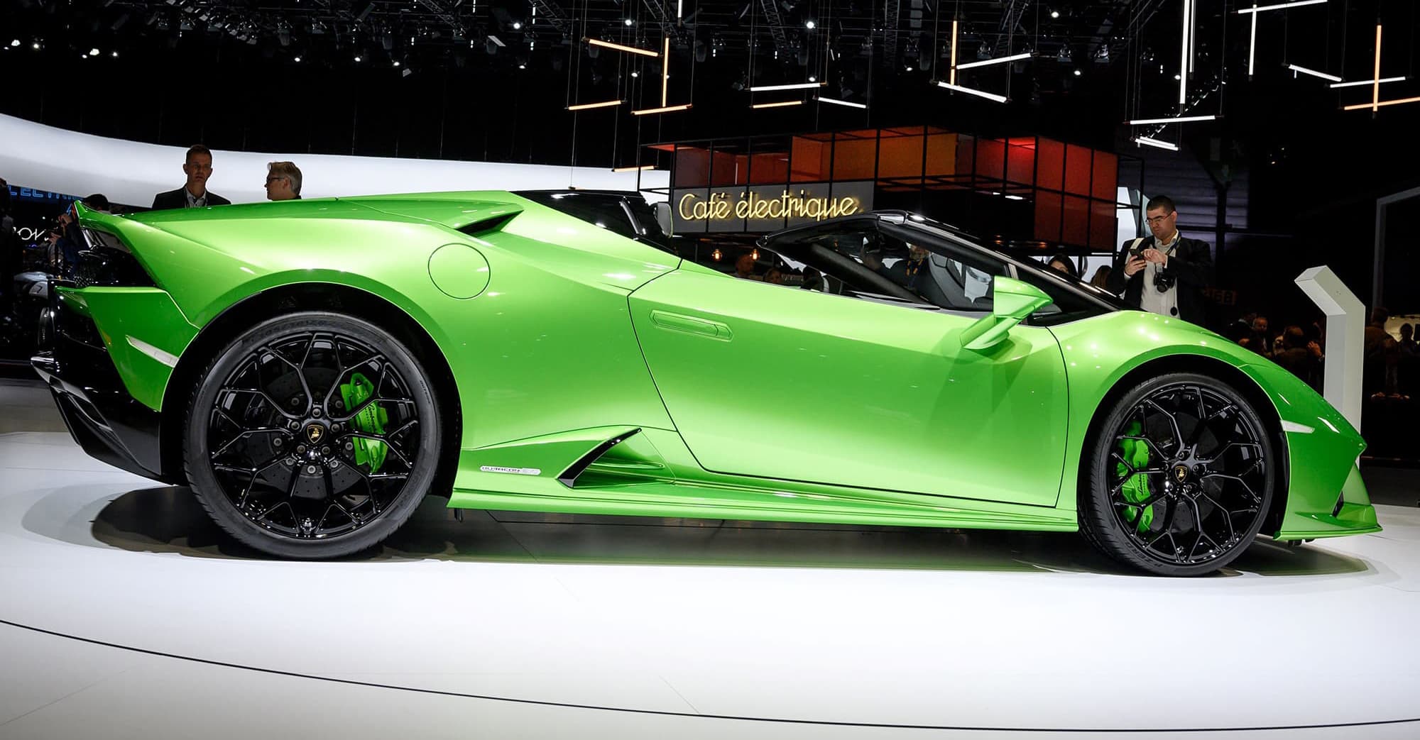 Looking is free: Luxury, high-end rides abundant at Geneva auto show ...