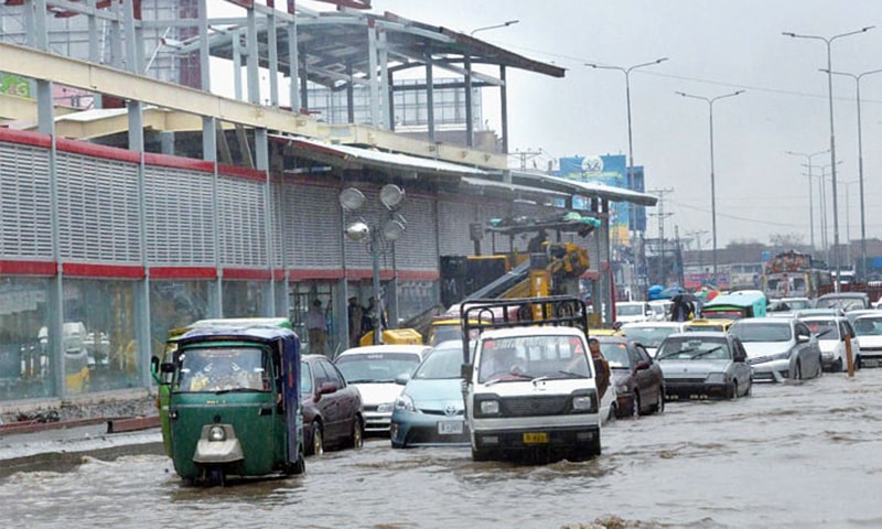 First lot of 18m-long BRT buses arrives - Pakistan - DAWN.COM