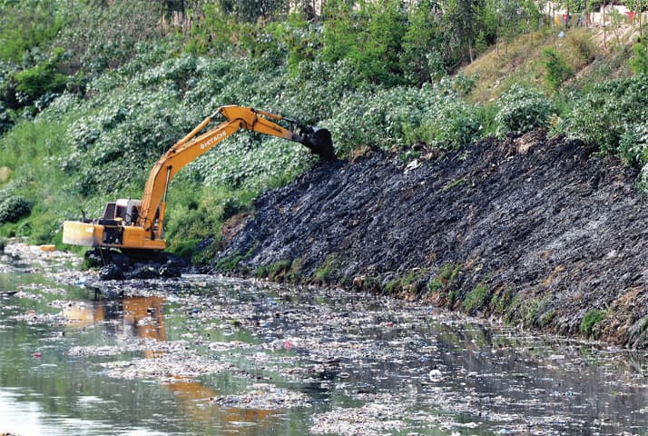 ‘Dredging can’t prevent flooding in Leh Nullah’ - Newspaper - DAWN.COM