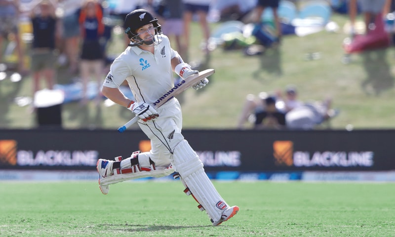 Ton-up Watling anchors NZ into lead in first England Test - Sport ...