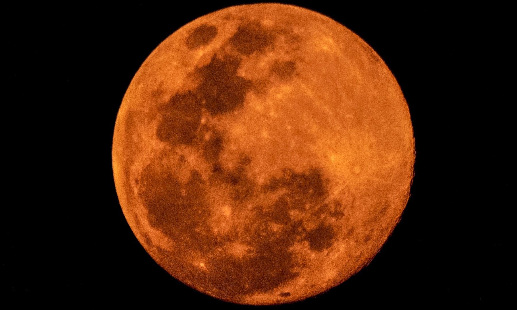 Largest supermoon of 2020 rises on a world battling Covid-19 - World ...