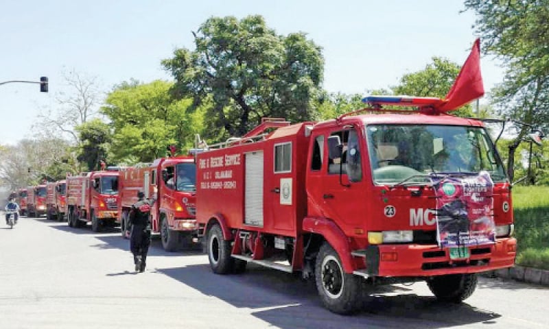 Cash-starved firefighters vow to meet any emergency - Newspaper - DAWN.COM