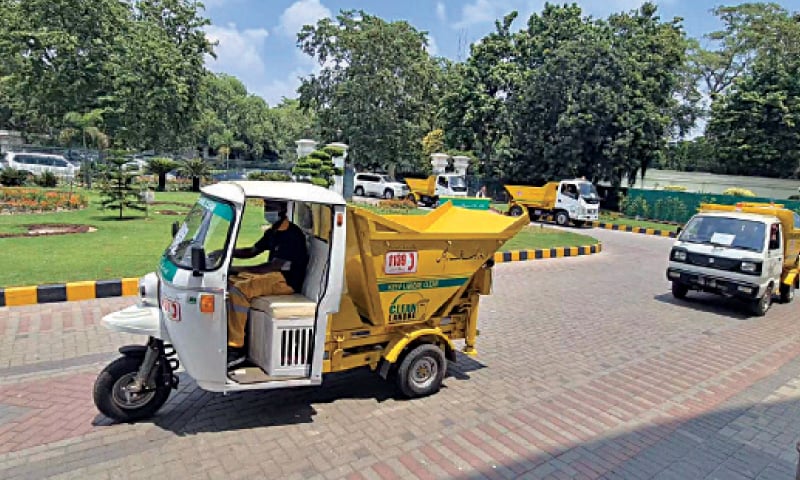 Dump rickshaws for solid waste collection - Newspaper - DAWN.COM