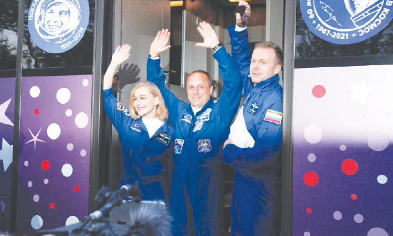 Russian actress, director dock at ISS to film first movie in space ...