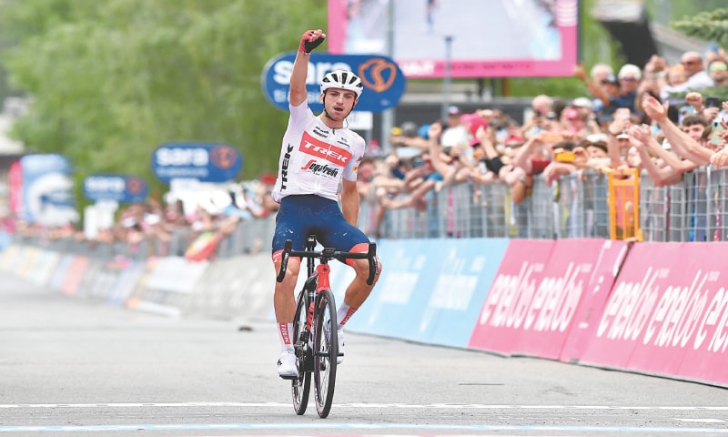 Ciccone takes Giro stage win, Carapaz retains lead - Newspaper - DAWN.COM