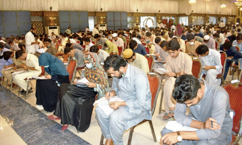 Over 6,800 appear in Etea entry test - Newspaper - DAWN.COM