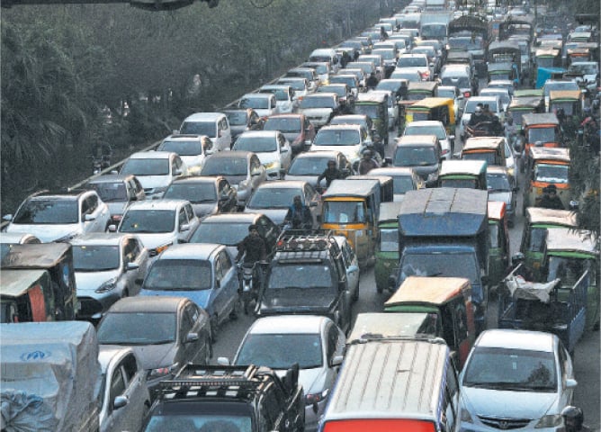 High court concerned over massive traffic jams - Newspaper - DAWN.COM