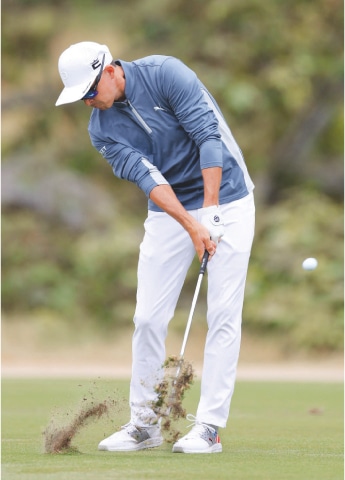 Fowler, Schauffele tie major record to lead US Open on 62 - Newspaper ...