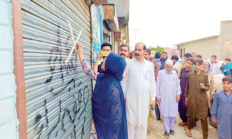 14 illegal petrol outlets sealed in Hassanabdal - Newspaper - DAWN.COM