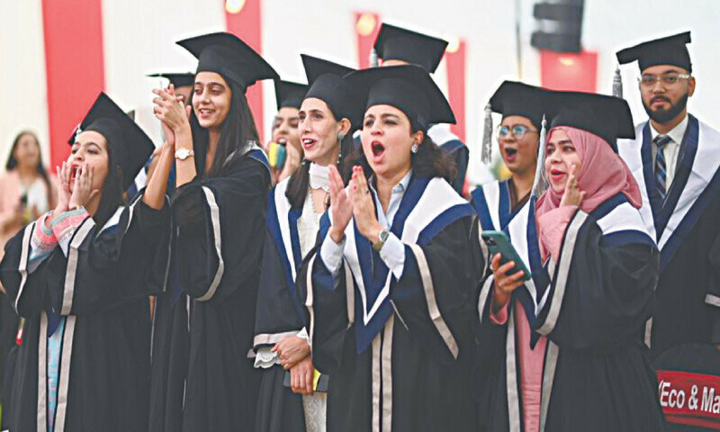 Degrees conferred on 1,184 students at IBA convocation - Newspaper ...
