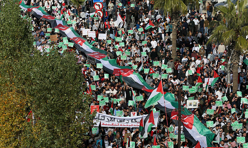 PHOTOS: Protest in support of Gaza held in Amman, Jordan - DAWN.COM