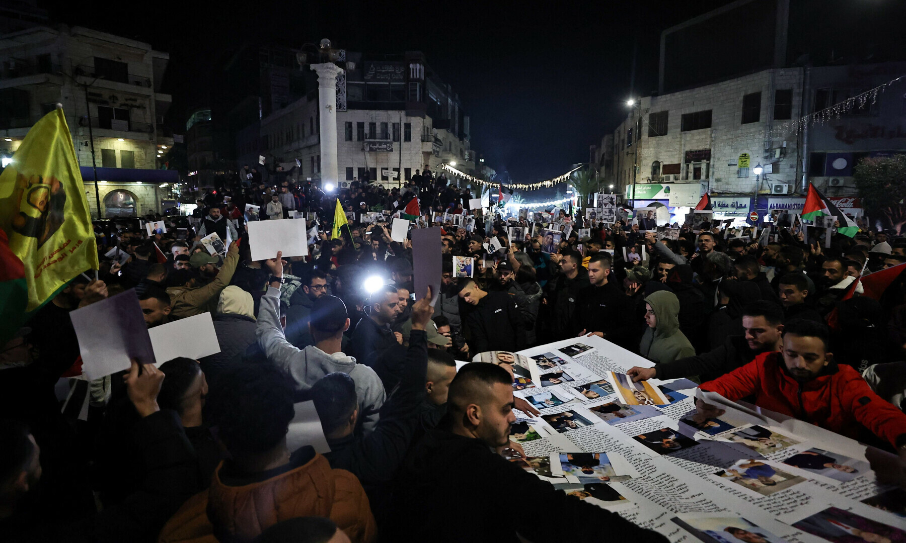 PHOTOS: Palestinians in West Bank protest in solidarity with Gaza ...