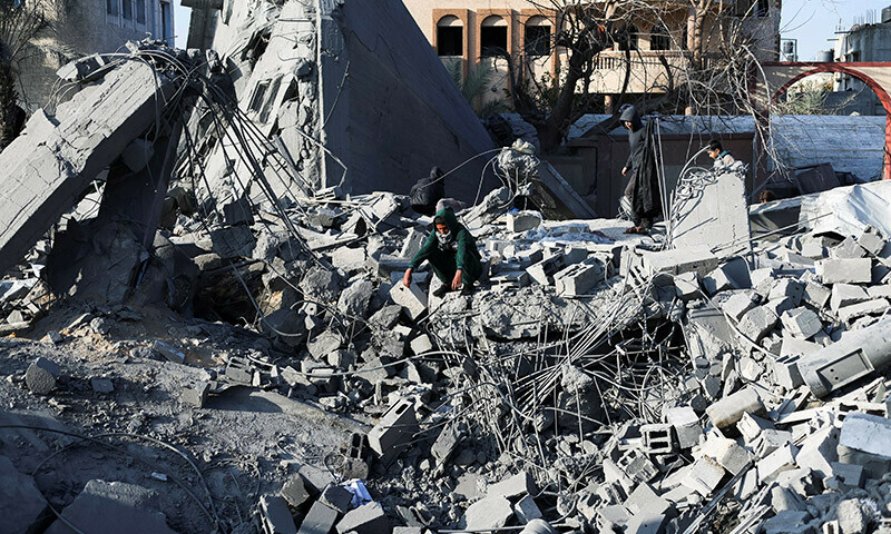 PHOTOS: Palestinians inspect damage at the site of Israeli strikes in ...