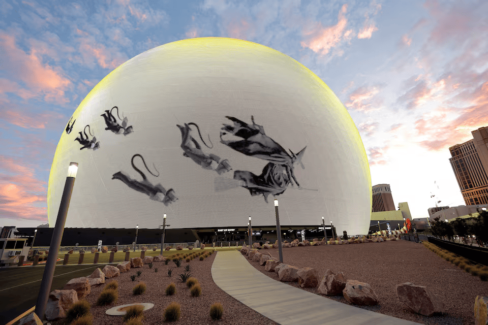 The Wizard of Oz has been remastered by AI for a 160,000-sq-ft screen ...