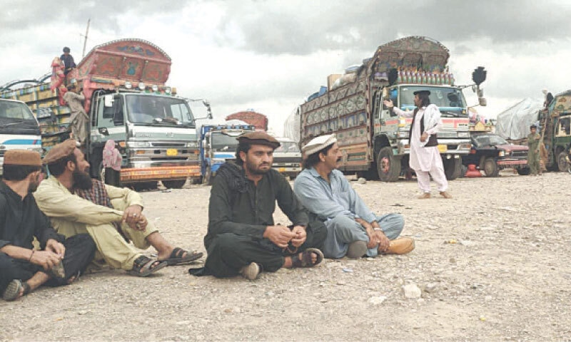 2,900 Afghans return via Angoor Adda in three weeks - Newspaper - DAWN.COM