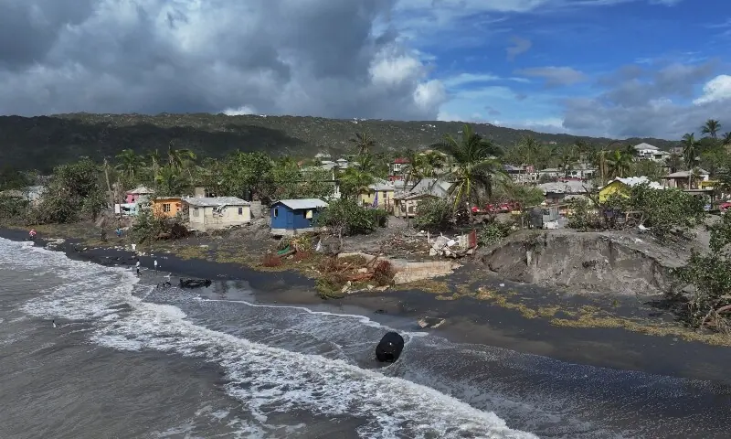 Hurricane Melissa, strongest storm ever to hit Jamaica, roars onward ...