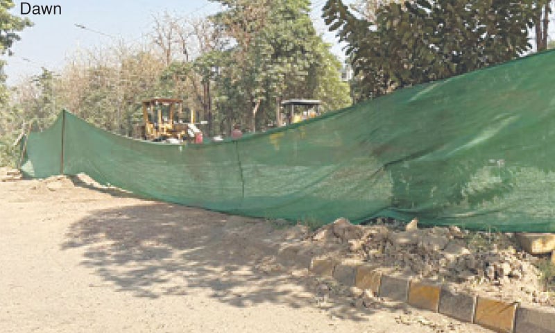 Sewerage, water supply projects causing dust pollution - Newspaper - DAWN.COM