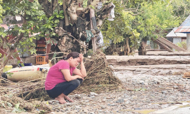 Second typhoon in a week displaces over one million in Philippines ...