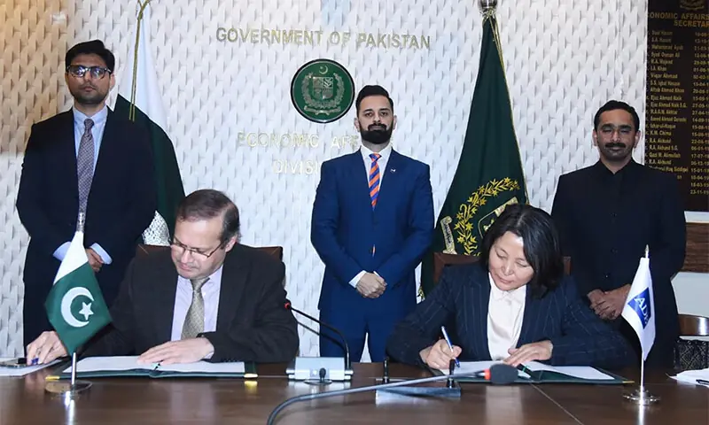 Pakistan inks climate resilience initiatives with Asian Development ...