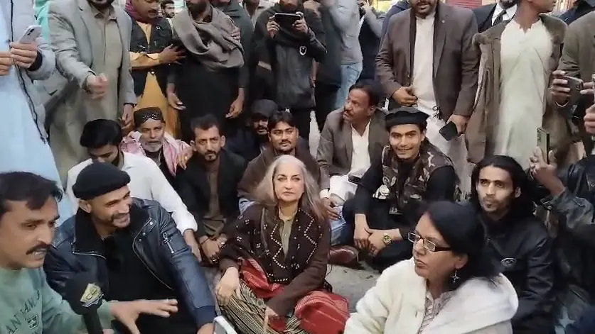 Protest held at Karachi Press Club against Imaan and Hadi’s conviction ...