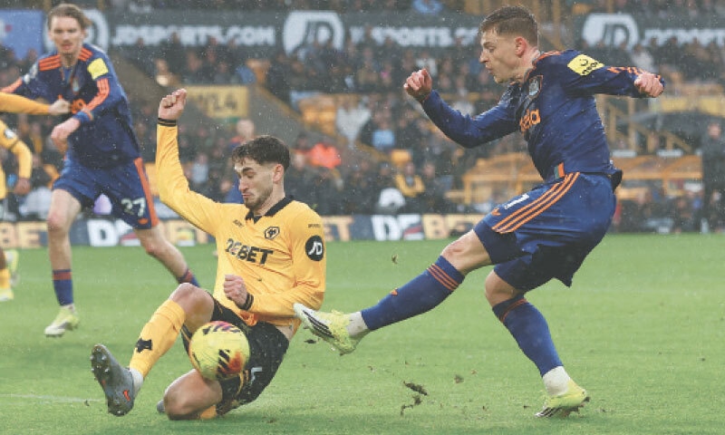 Wasteful Newcastle held by lowly Wolves - Newspaper - DAWN.COM